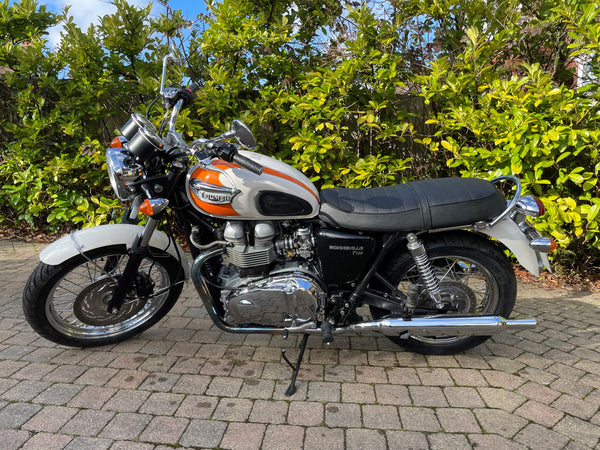 Triumph Bonneville T100 – Motobox Classic